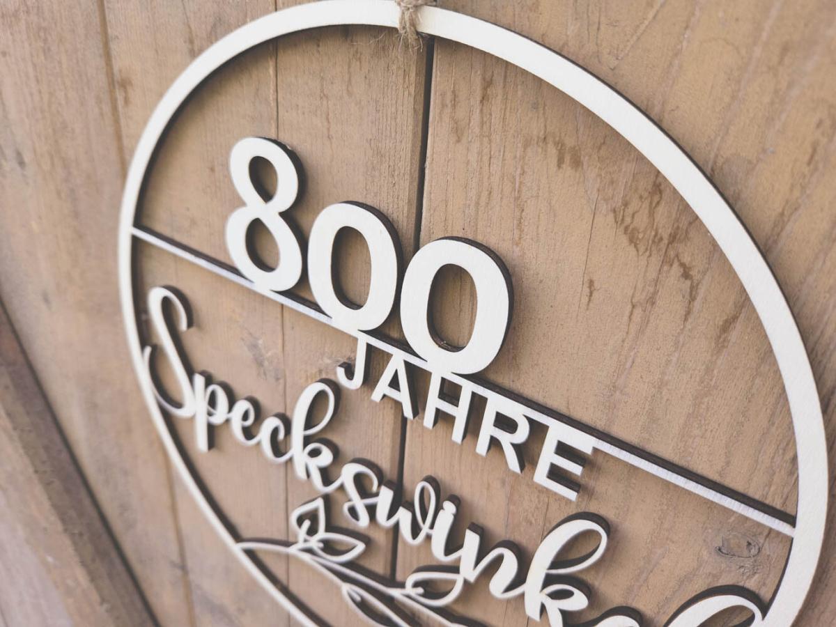 800 Jahre Speckswinkel – Laser Holzschnitt von Nadine Lauritis | Peter ...